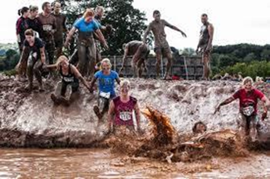 Wolf Runners is fundraising for Macmillan Cancer Support