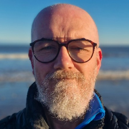 Rob Stephens is fundraising for Macmillan Cancer Support