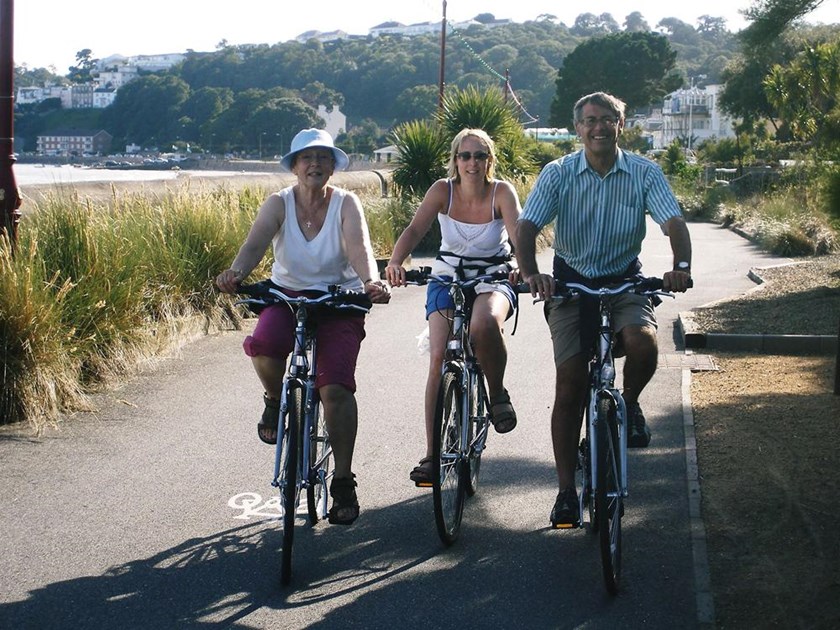 Elizabeth Sweeting is fundraising for Marie Curie