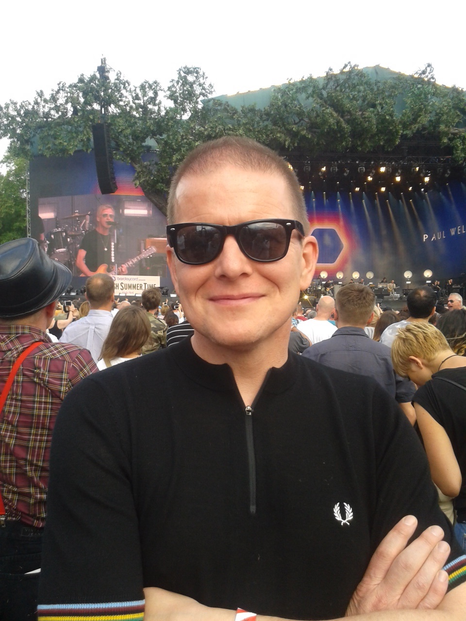 Stuart Sutherland is fundraising for Refugee Action