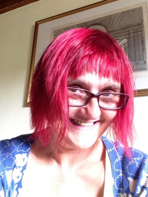 Carole McCourt is fundraising for Cancer Research UK