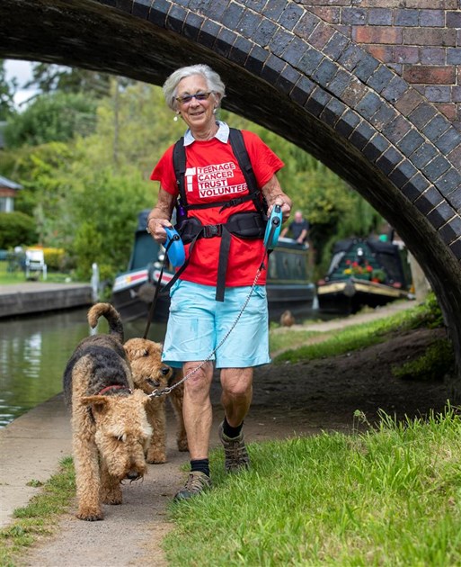 Elizabeth Atkins is fundraising for Teenage Cancer Trust