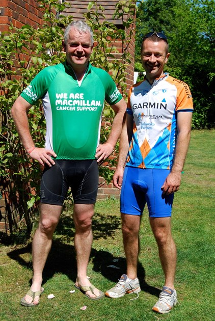 Andrew Finch is fundraising for Macmillan Cancer Support