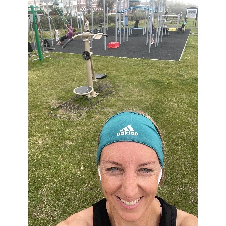 Sarah Brereton is fundraising for Cancer Research UK