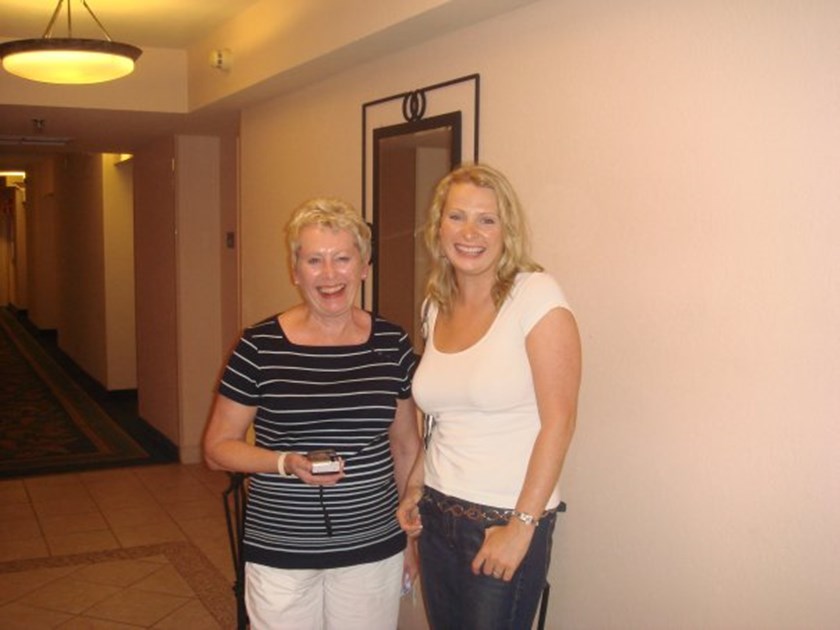 Helen Terry is fundraising for Cancer Research UK