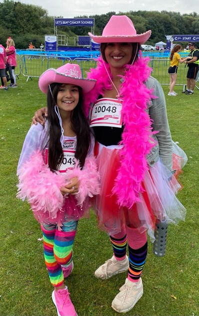 Hena Vissian is fundraising for Cancer Research UK