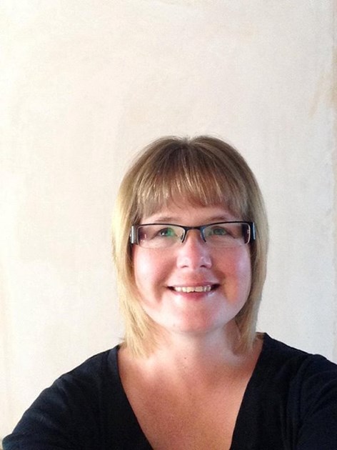 Lorraine Hulme is fundraising for Cancer Research UK