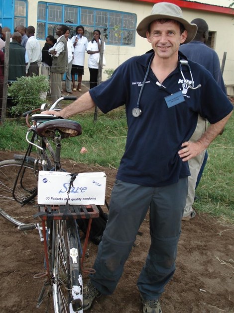 tom hutchison is fundraising for Voluntary Service Overseas