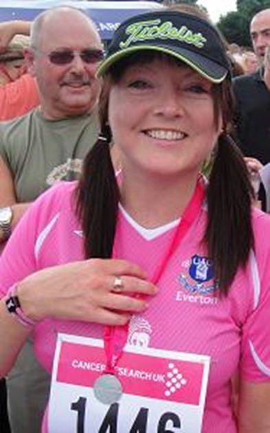 Victoria Booth is fundraising for Cancer Research UK