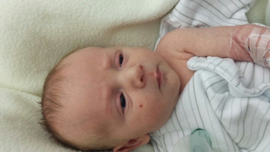 Alec + Angie Burrell is fundraising for Tiny Lives