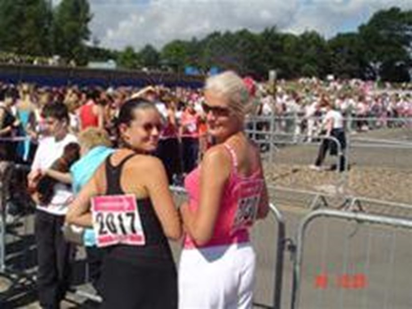 Chloe Lymn Rose is fundraising for Cancer Research UK