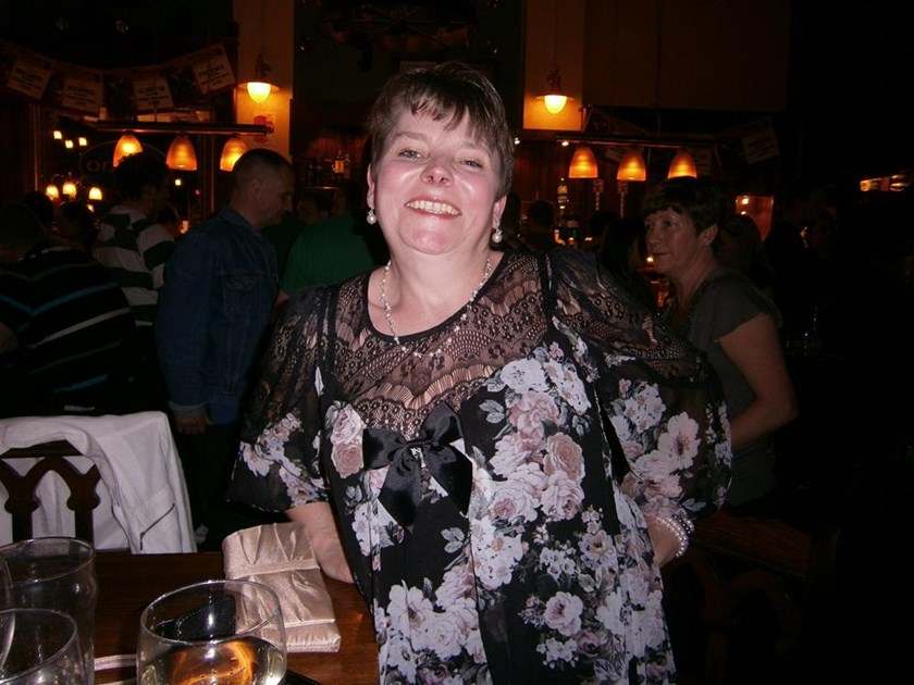 Sarah Landers is fundraising for Cancer Research UK