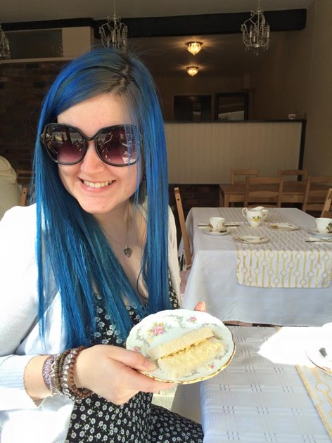 Ceri-anne Murphy is fundraising for Cancer Research UK