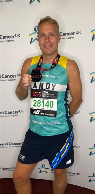 Andrew Middleton is fundraising for Bowel Cancer UK