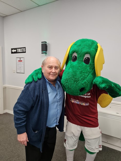 Chris Mobbs is fundraising for Willen Hospice