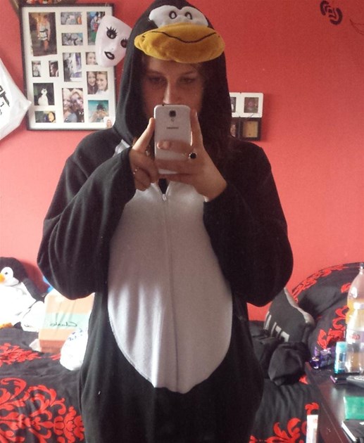 Alice Cartwright is fundraising for Cancer Research UK