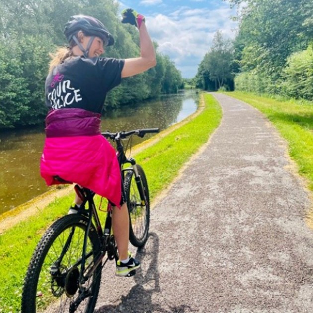 Lauren Beresford is fundraising for Alice Charity