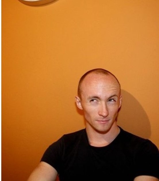 Andy Connolly is fundraising for Refuge