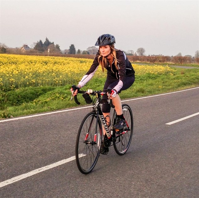 Emma Claxton is fundraising for Cancer Research UK