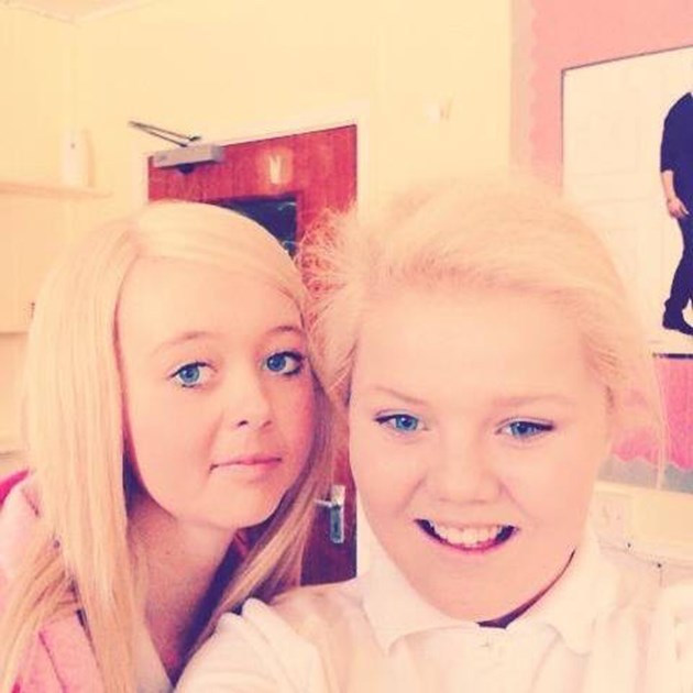 Rebecca Heaney is fundraising for Cancer Research UK