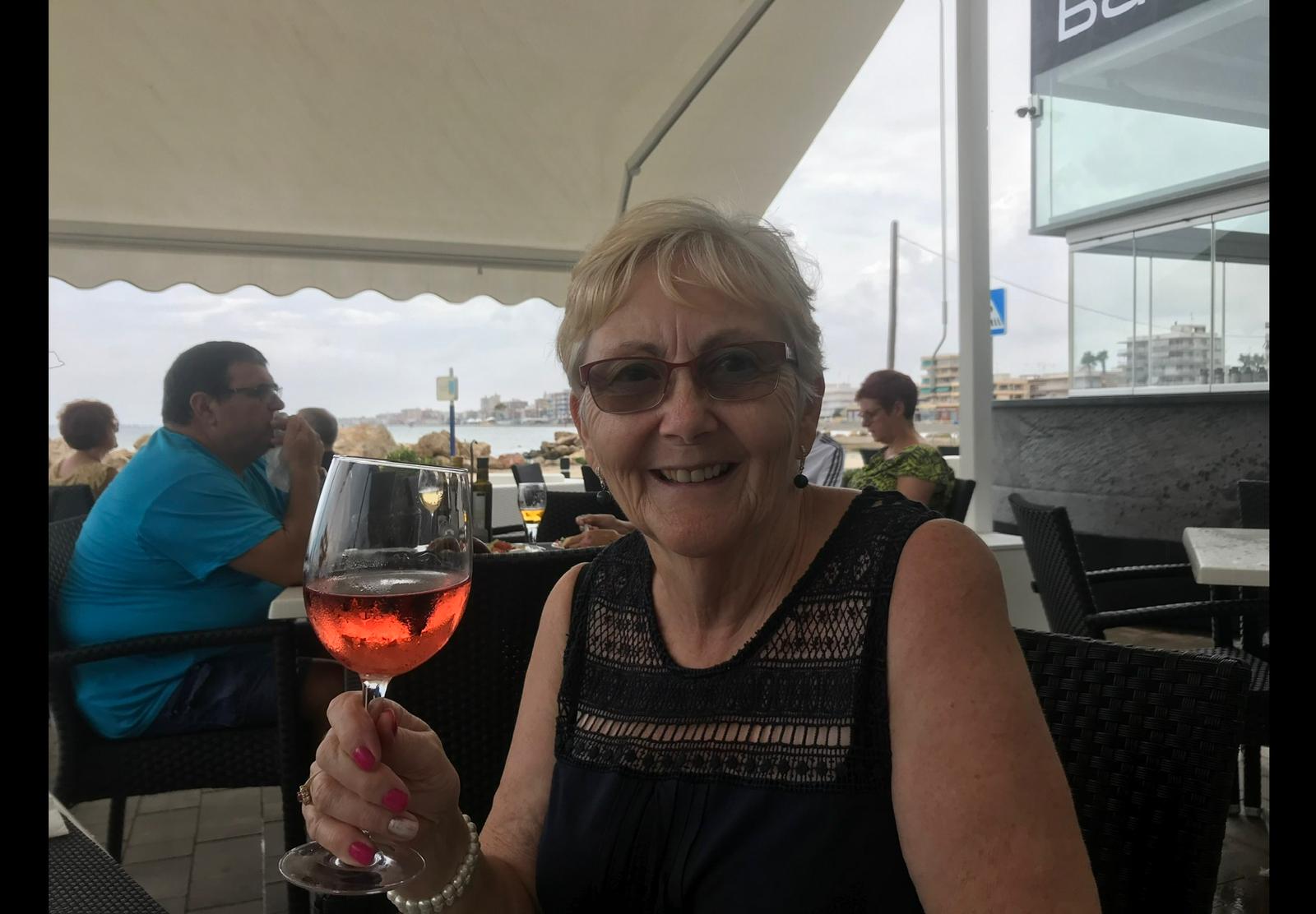 Sharon Hodgetts is fundraising for Cancer Research UK