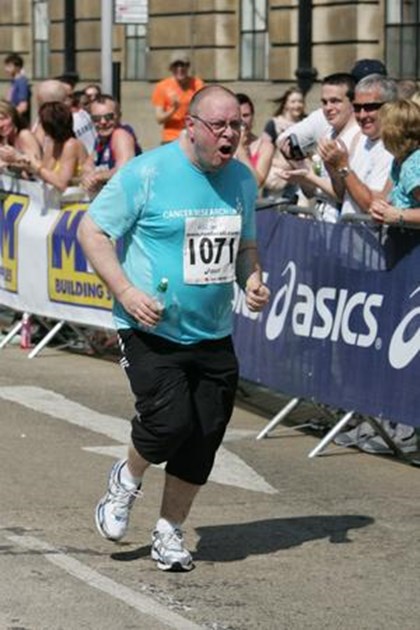 Simon Stansfield is fundraising for Teenage Cancer Trust