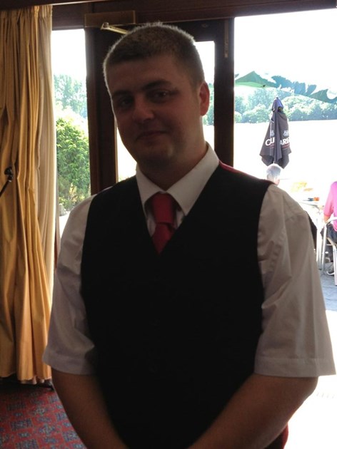 Lee Arms is fundraising for Cancer Research UK
