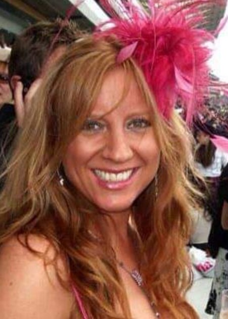 Gaynor Evans is fundraising for Cancer Research UK