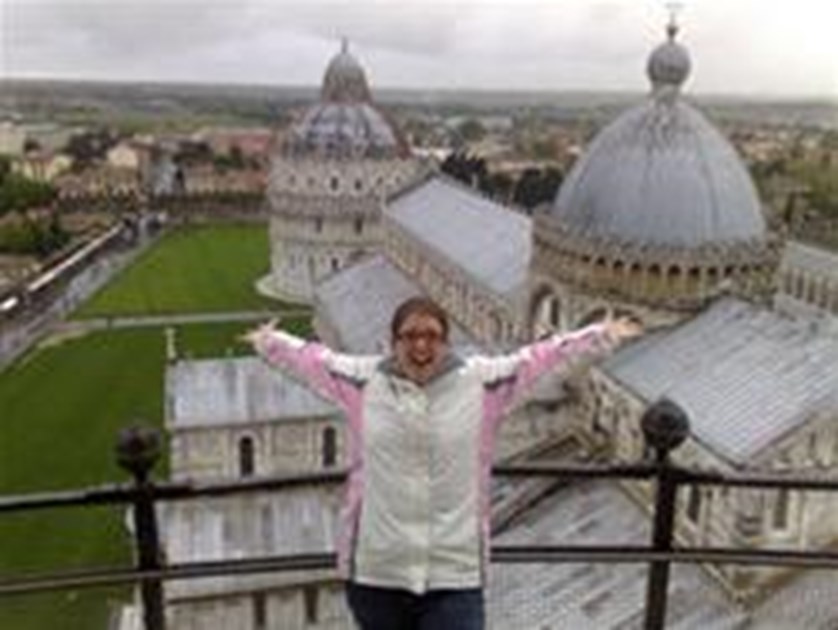 Sarah Roden is fundraising for Cancer Research UK