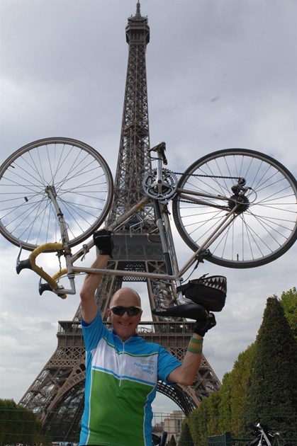 Andrew Simcock is fundraising for Alzheimer's Society