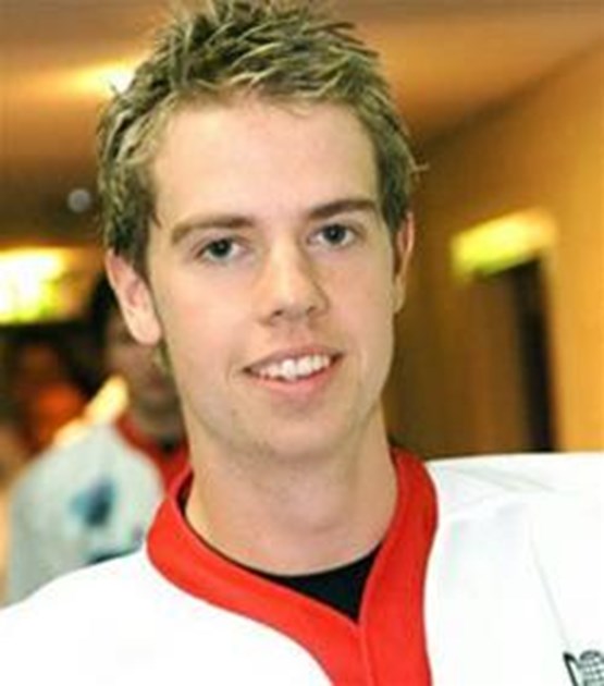 Adam Walker is fundraising for Macmillan Cancer Support