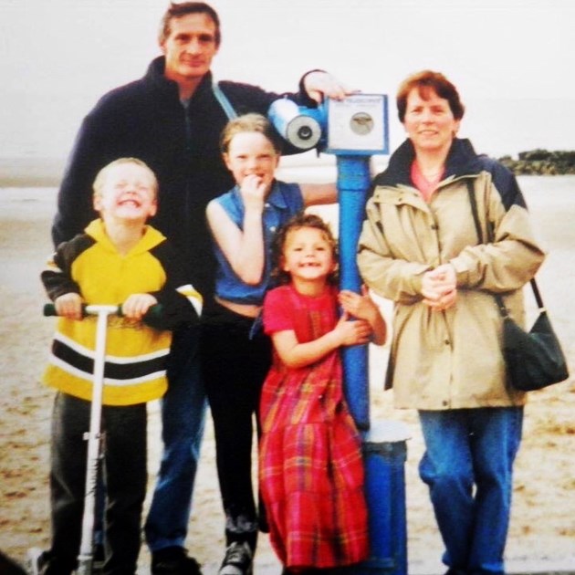 Kristian Paul is fundraising for Alzheimer's Research UK