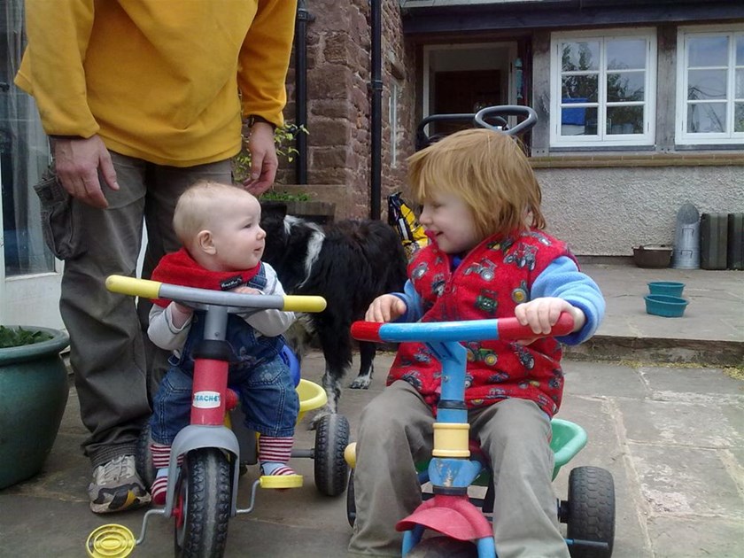 Victoria Howe is fundraising for Capital to Coast