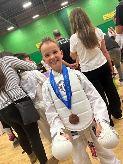 Alexander Currie is fundraising for Kanzen for Life