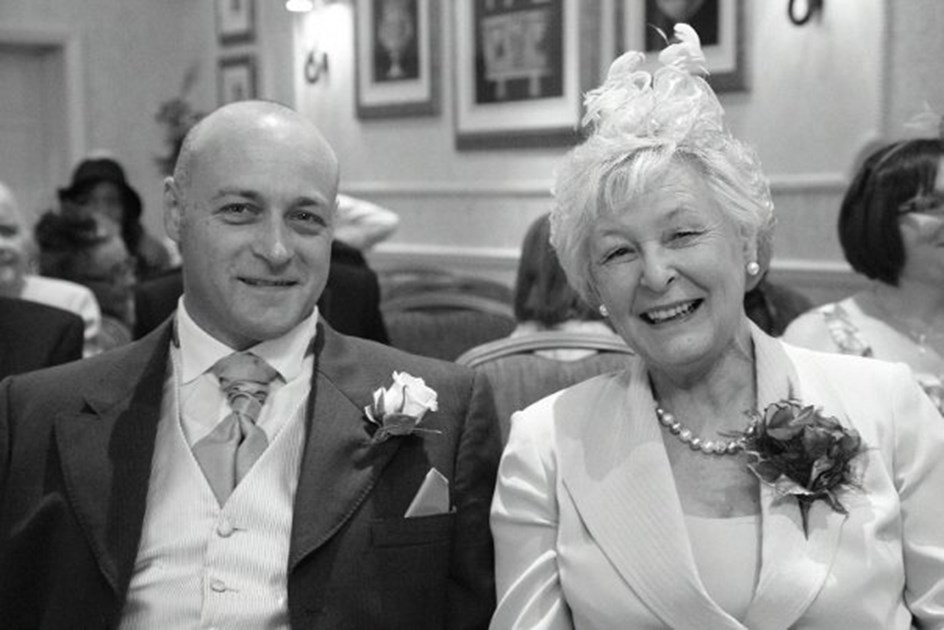 Debbie Solan is fundraising for Macmillan Cancer Support