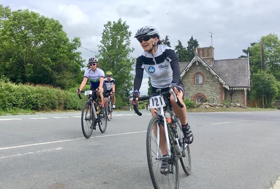 Hayley Hollingsworth is fundraising for Compton Care Group Ltd