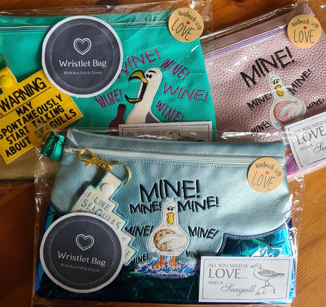 gregory gull is fundraising for BIRD AID