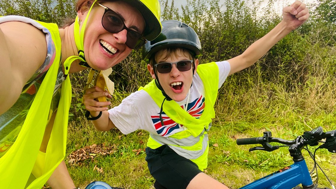 Jo Simmonite is fundraising for Acorns Children's Hospice Trust