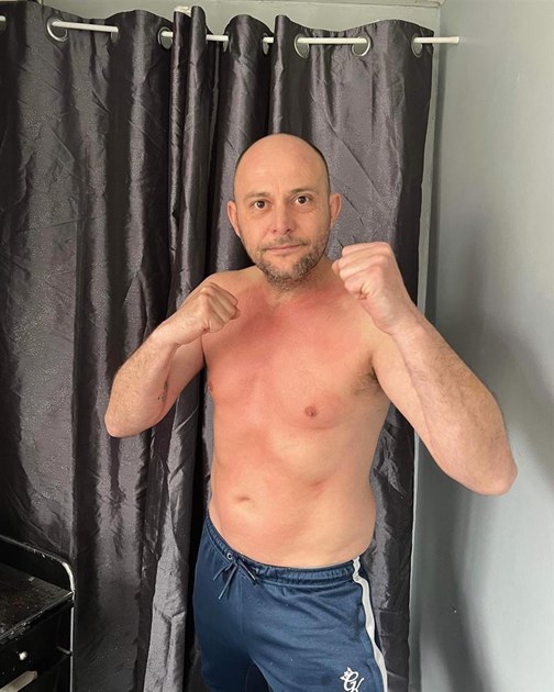 Luke Coles is fundraising for Cancer Research UK