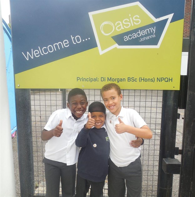 Joshua Salvage is fundraising for Oasis Hub - Waterloo