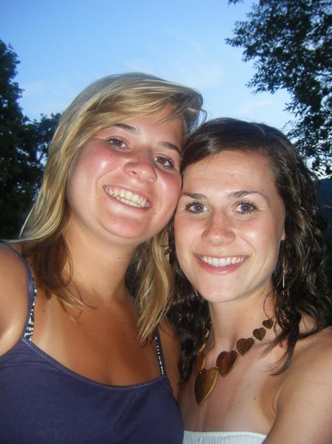 Izzy and Rachel Arnold is fundraising for Colostomy UK