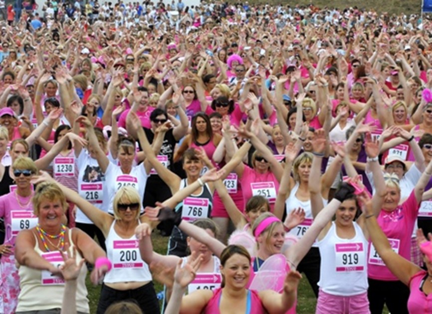 Sarah Howlett is fundraising for Cancer Research UK