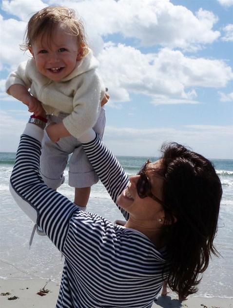 HAYLEY JACOBS is fundraising for Tommy’s, the pregnancy and baby charity