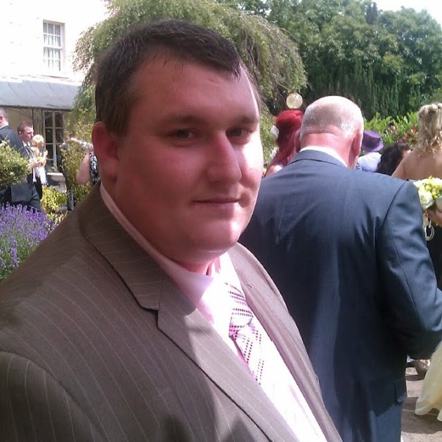 Graeme Forster is fundraising for Cancer Research UK