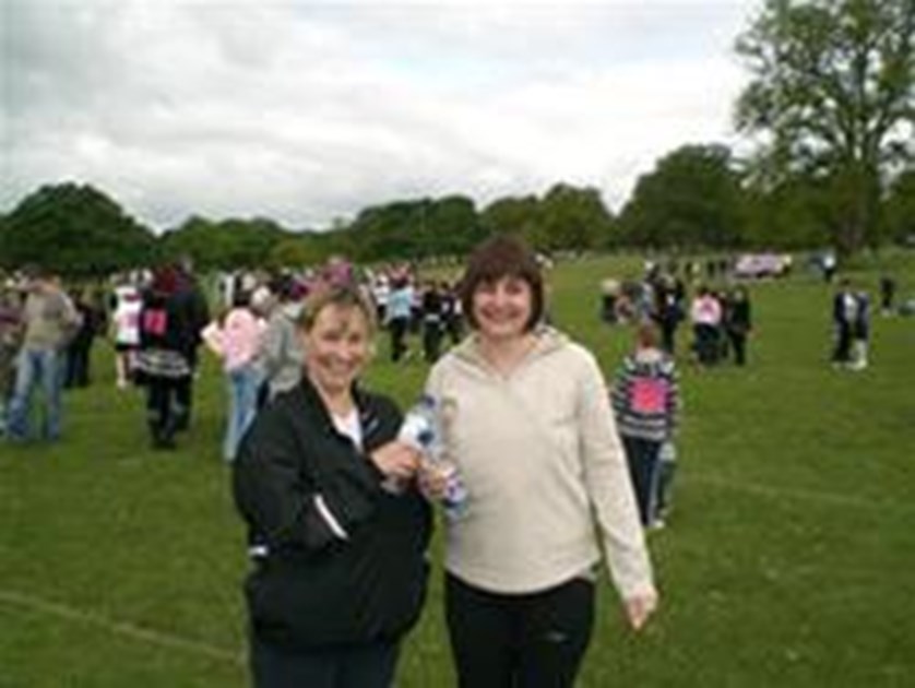 Leanne Gallagher is fundraising for Cancer Research UK