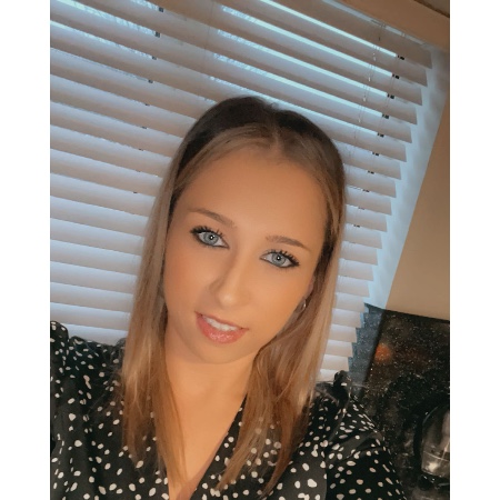 Ellie Sweeney is fundraising for St Christopher's Hospice