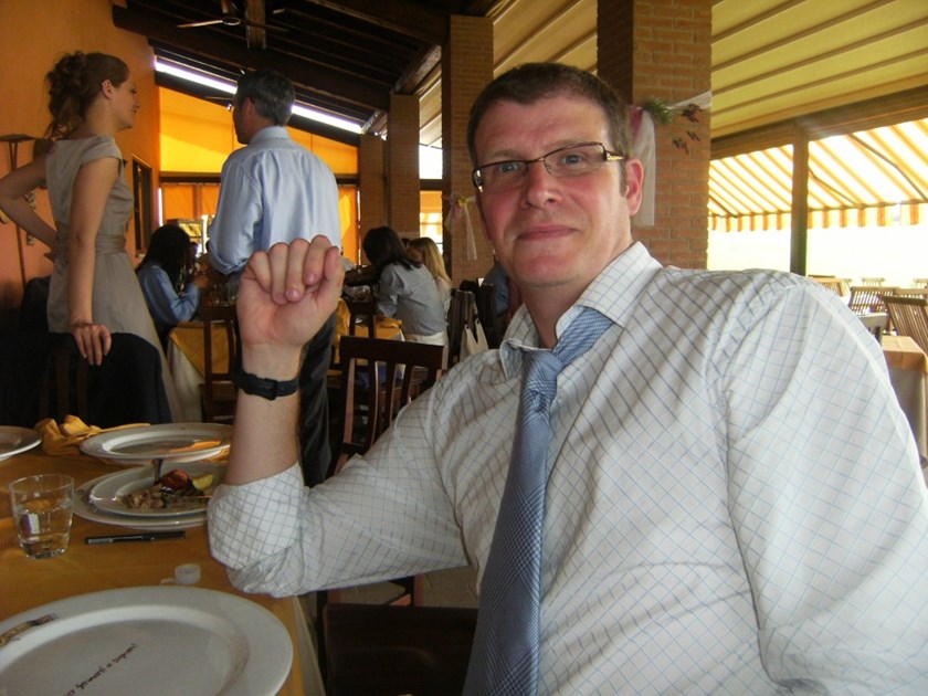 Robin Hart is fundraising for WOW World of Worth