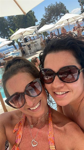 Lisa And Emma is fundraising for British Heart Foundation