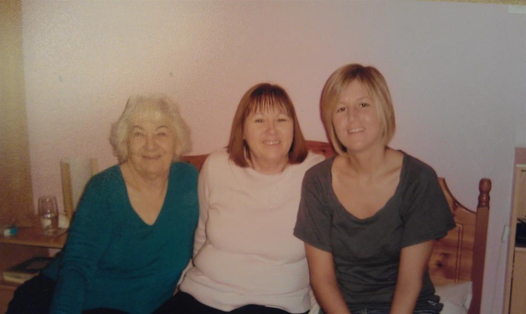 Stacey Butterfield is fundraising for Cancer Research UK