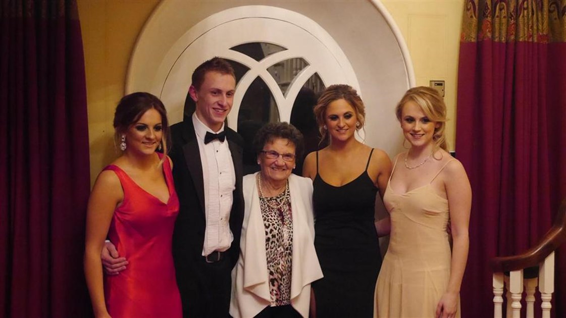 Kelly Corbett is fundraising for Macmillan Cancer Support